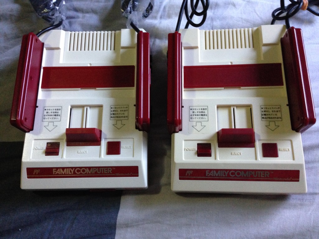 Restoring a yellowed Famicom console – Nintendo Sega Japan!
