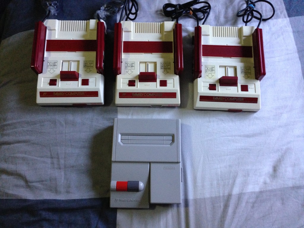 Restoring a yellowed Famicom console – Nintendo Sega Japan!