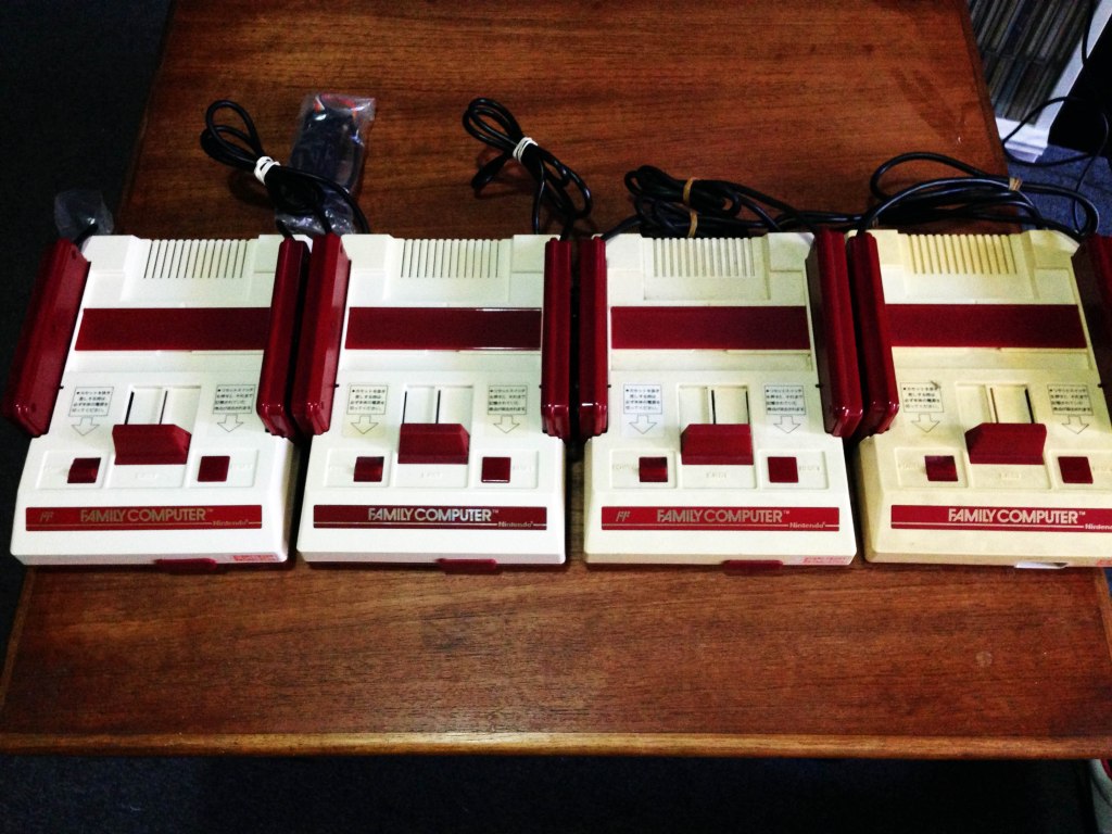Nintendo Famicom – The Yellowing Scale – Nintendo Sega Japan!